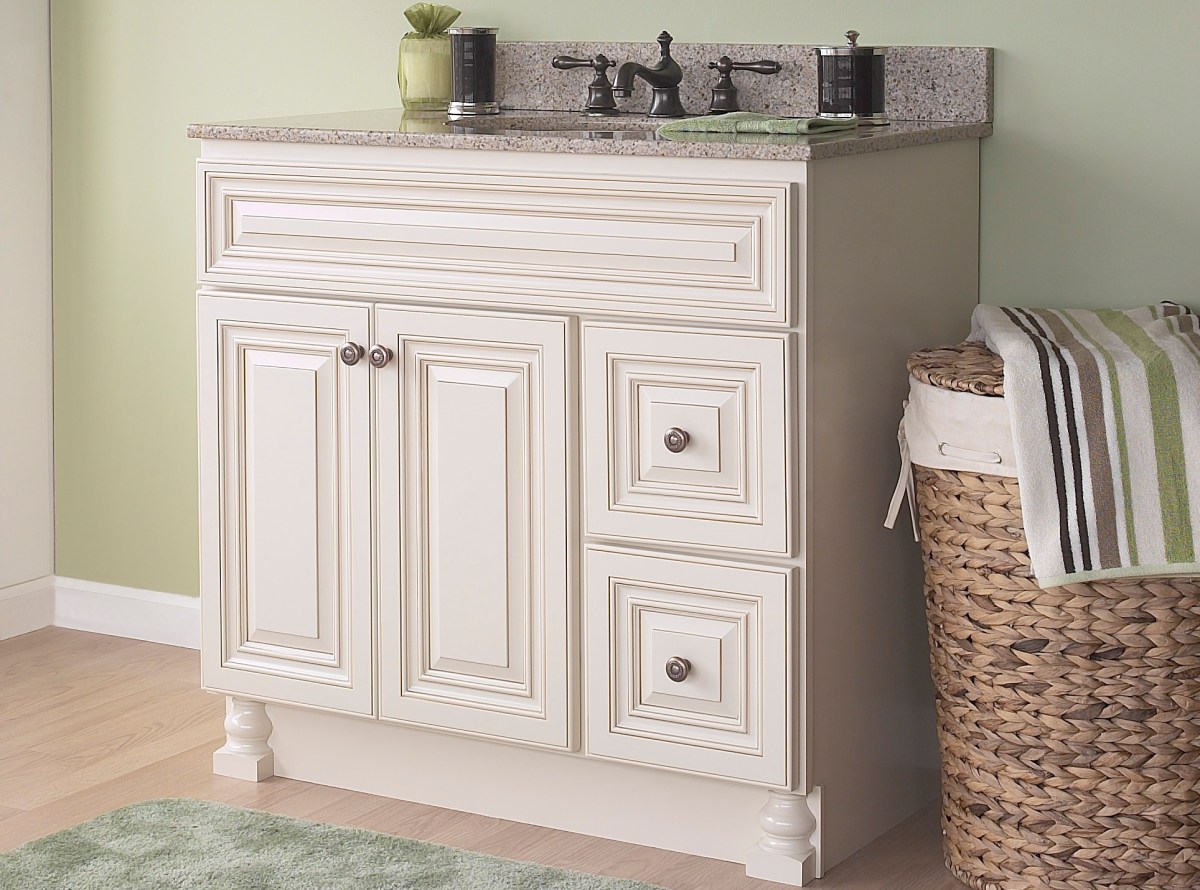 Bathrooms – Cabinetry by Cilcourt